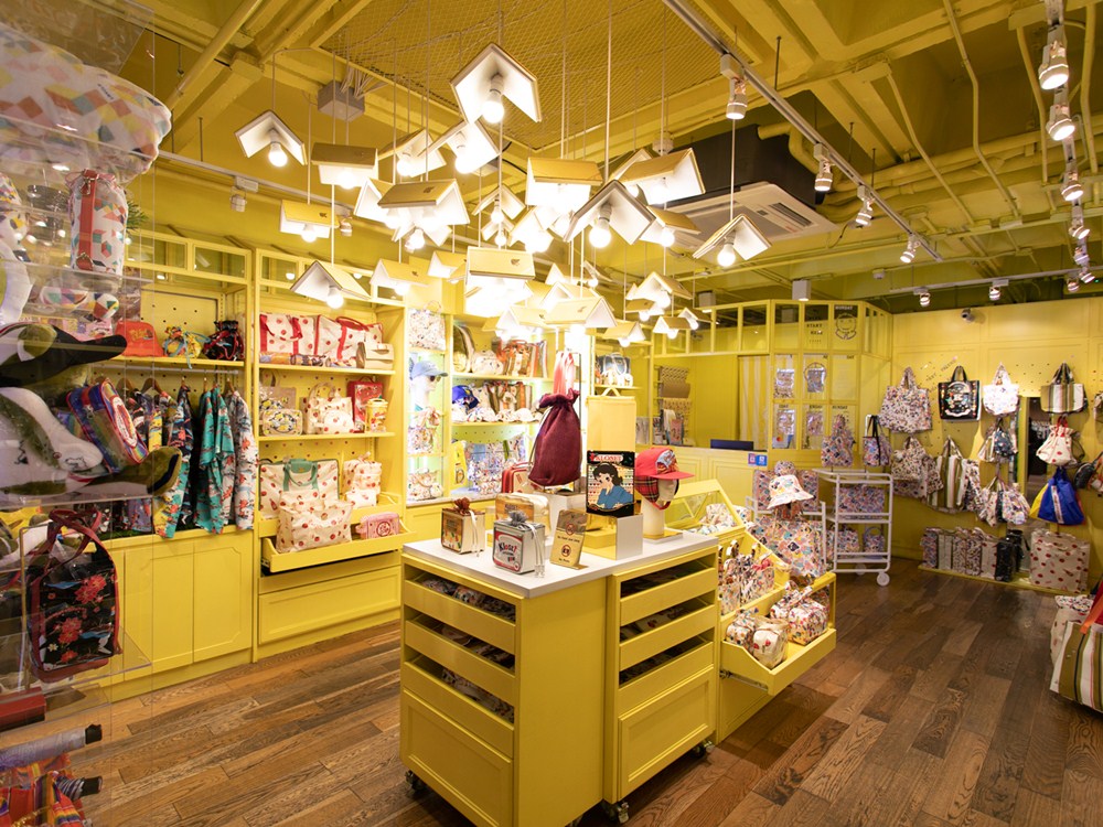 “Kloset” 17 ปีของตู้เสื้อผ้าใบใหญ่สุดว้าวของผู้หญิงที่สยามเซ็นเตอร์