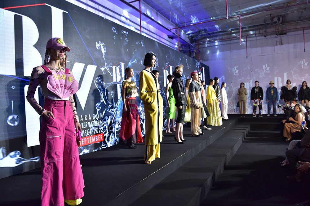 BIFW2022 กลับมาอย่างยิ่งใหญ่ แฟชั่นวีคระดับโลกกับ 15 แบรนด์ชั้นนำ สุดล้ำด้วยการเนรมิตโชว์เชื่อม ...